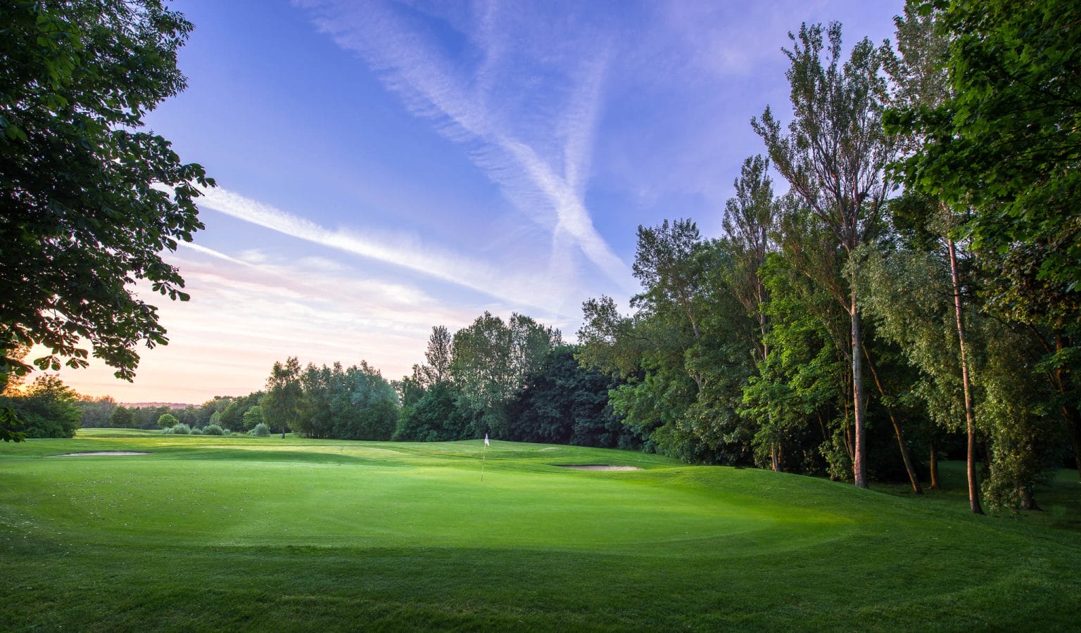 Golf In Milton Keynes | 2 Outstanding Courses | Abbey Hill Golf Centre
